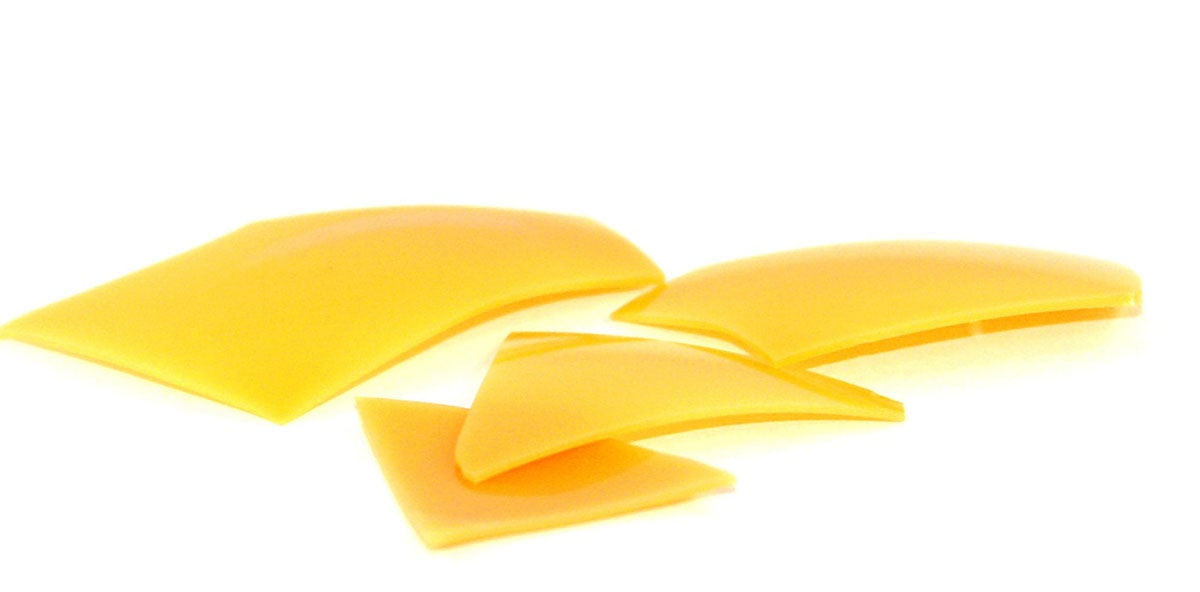 Ochre Yellow Opaque Reichenbach 096 Frit RW164 — chockadoo