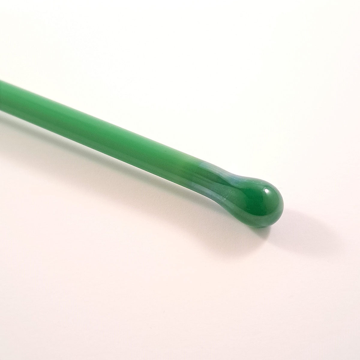 Iris Light Green Transparent Reichenbach 104 Rod L4207 — chockadoo